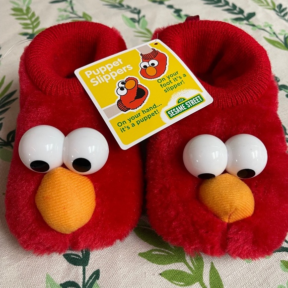 Sesame Street | Shoes | Sesame Street Elmo Puppet Slippers Nwt Size 9 ...